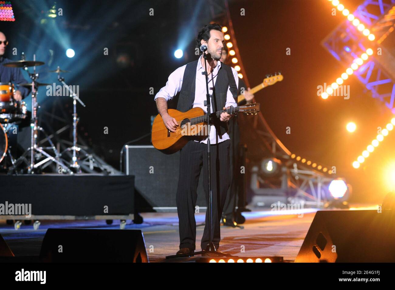 French singer Gerald de Palmas during the 2009 concert de la tolerance ...
