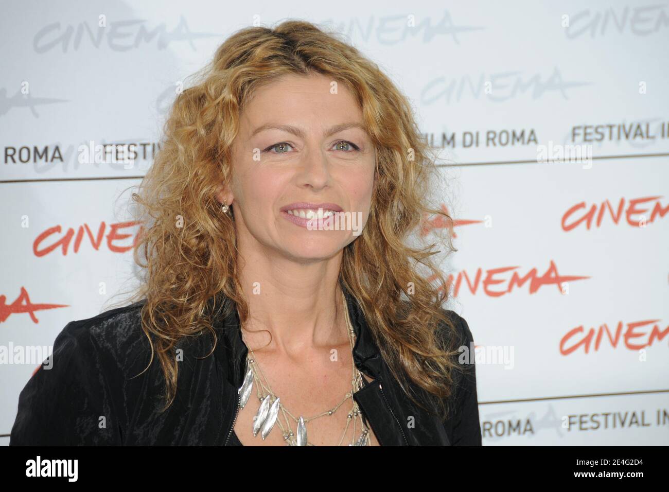 Amanda sandrelli hi-res stock photography and images - Alamy