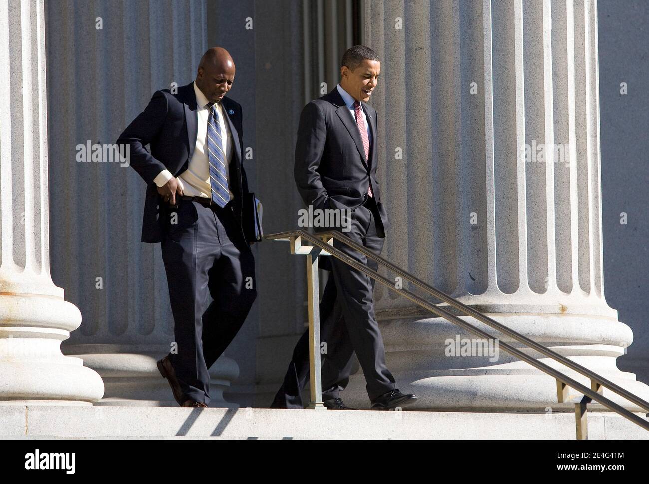 Barack obama cabinet 2009 hi-res stock photography and images - Alamy