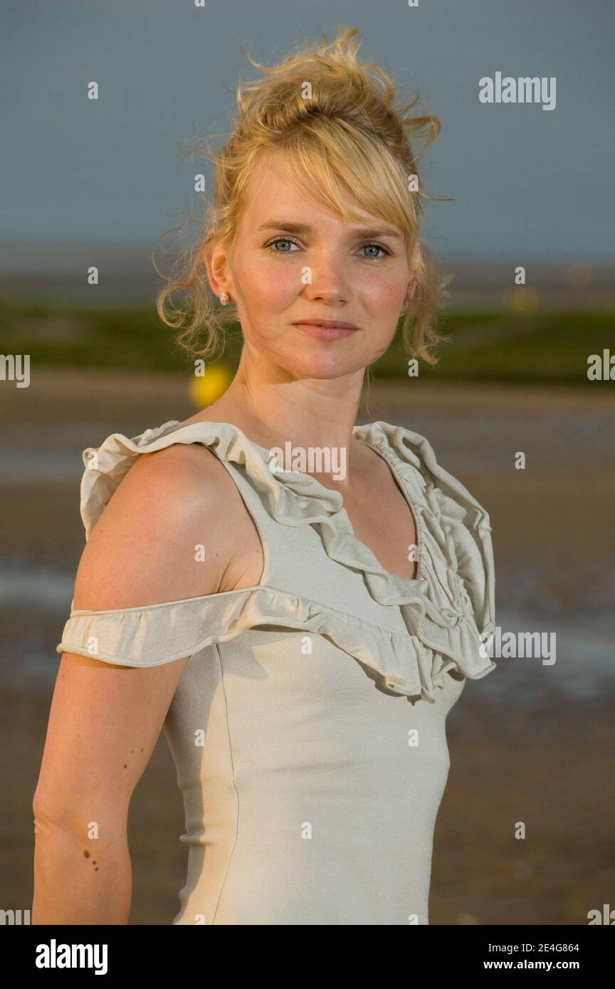 Sophie quinton hi-res stock photography and images - Alamy