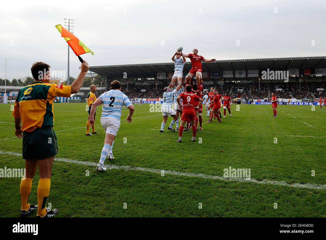 Yves du manoir stadium hi-res stock photography and images - Alamy