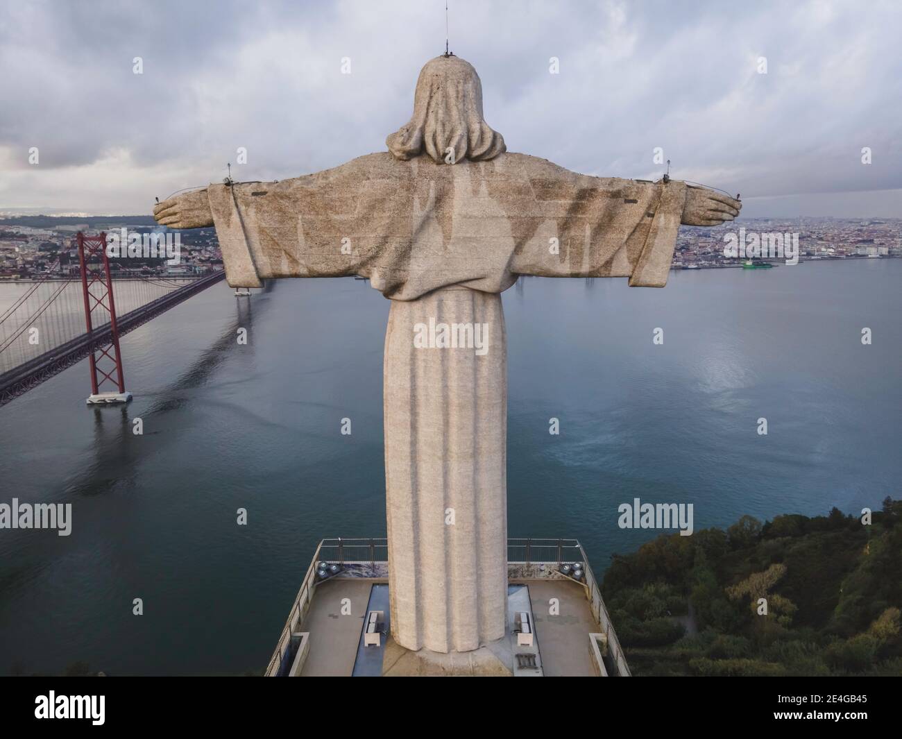 Lisbon portugual hi-res stock photography and images - Alamy