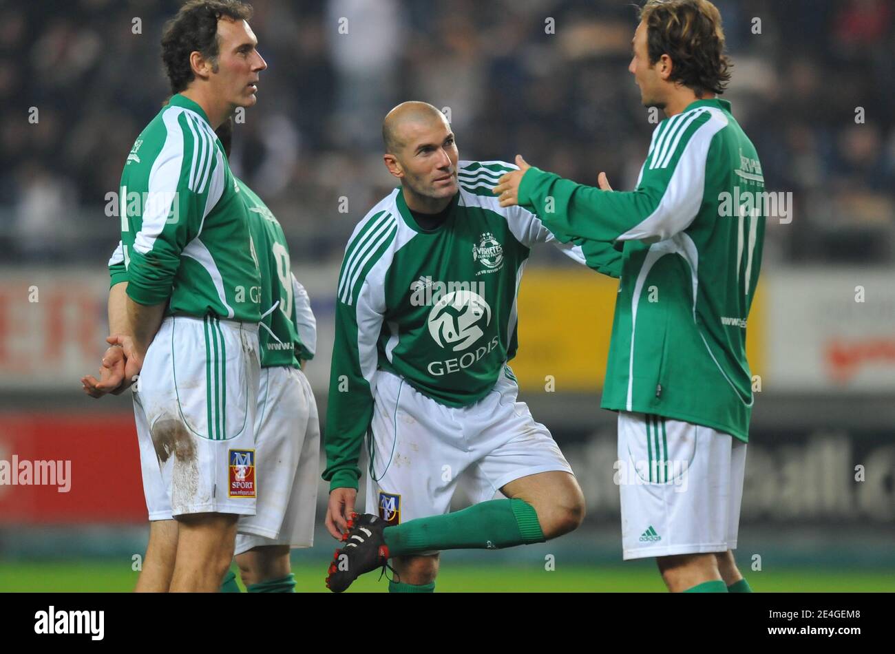 Zinedine zidane and laurent blanc hi-res stock photography and images ...
