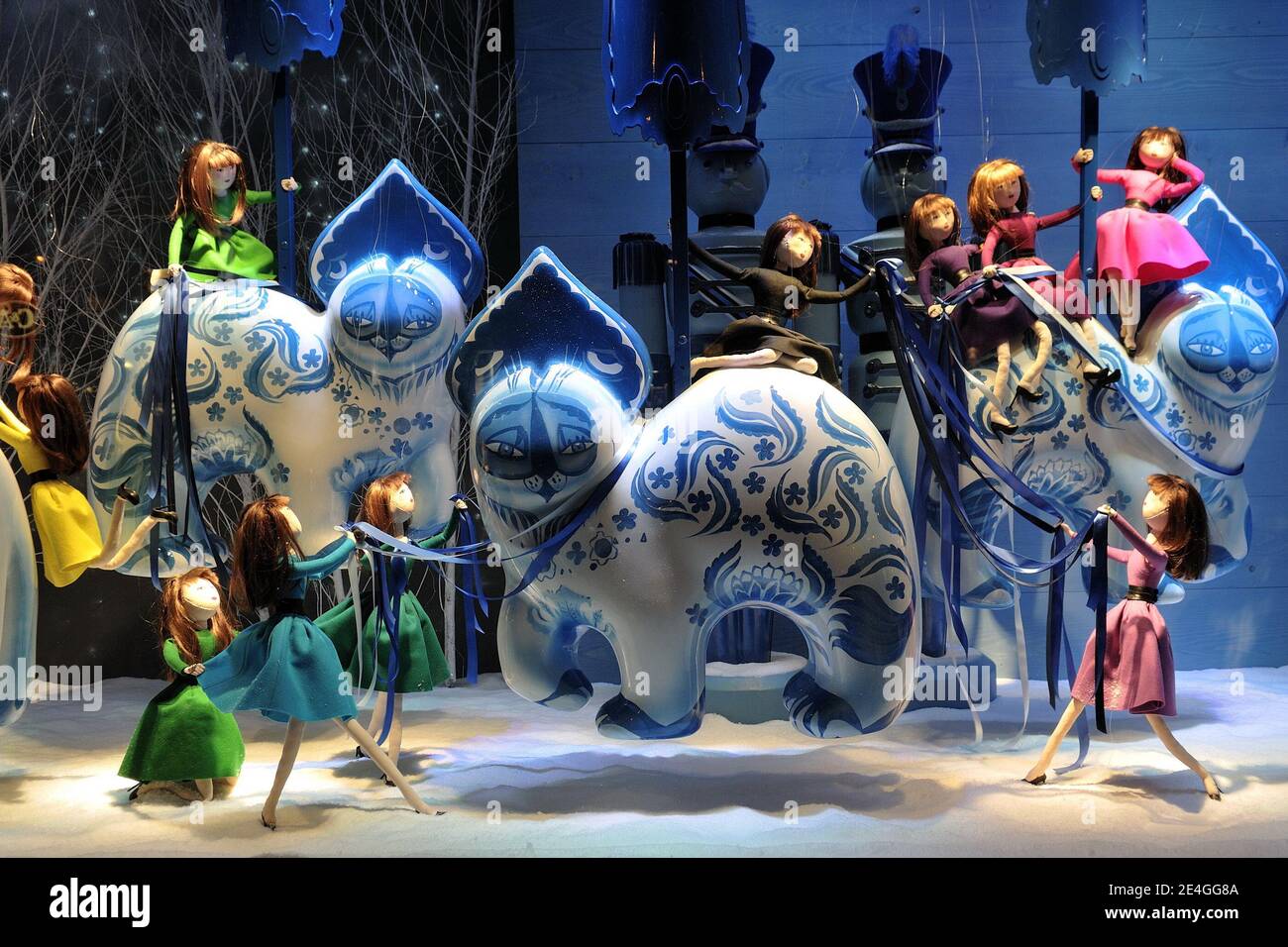 Exceptional sound and light show for the restored facades and Christmas ...