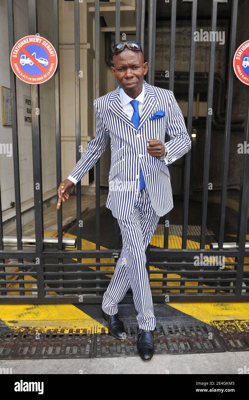 La sape congo hi-res stock photography and images - Alamy