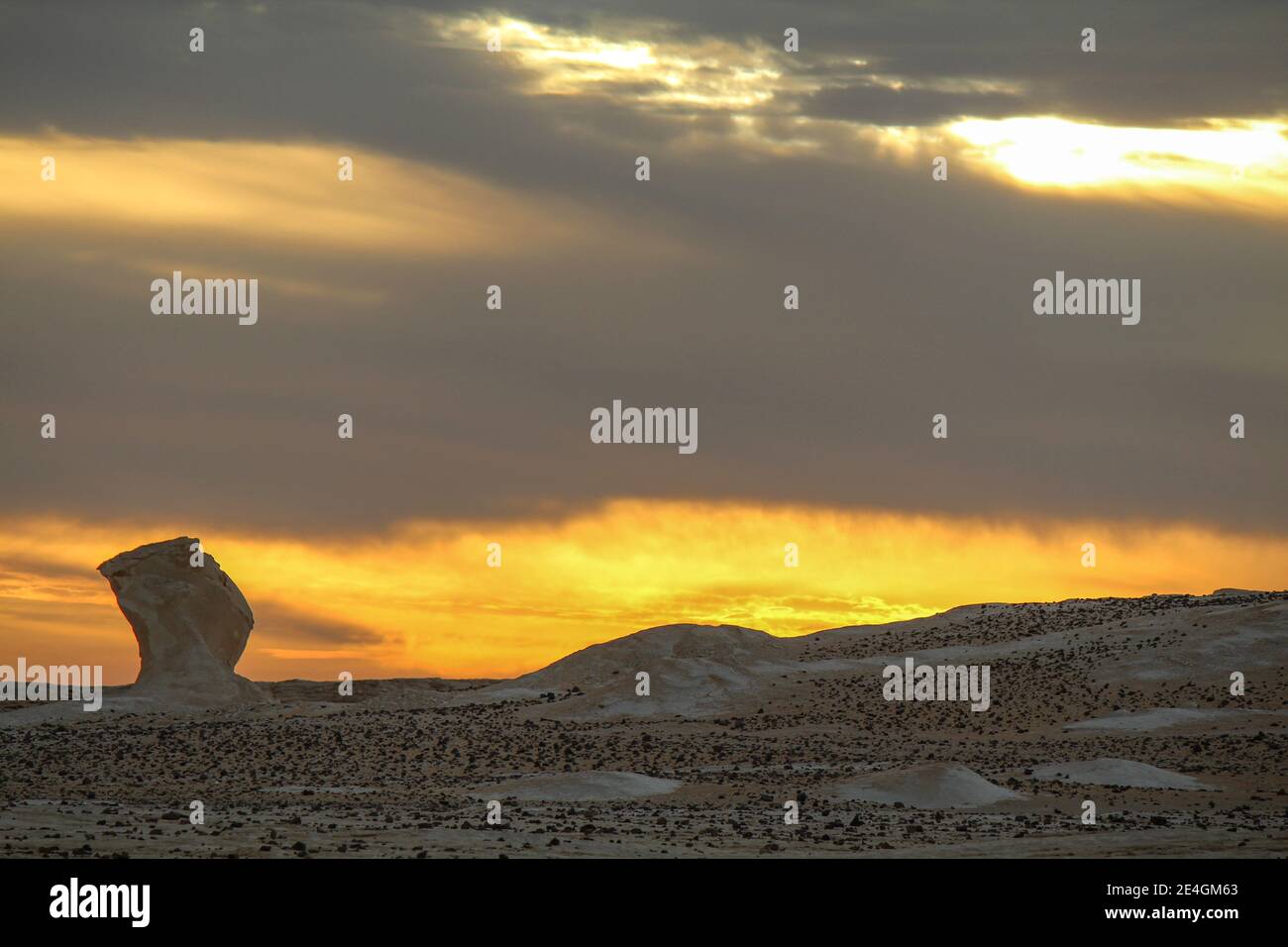 Sunrise in the Libyan desert, white desert, limestone formations in the ...