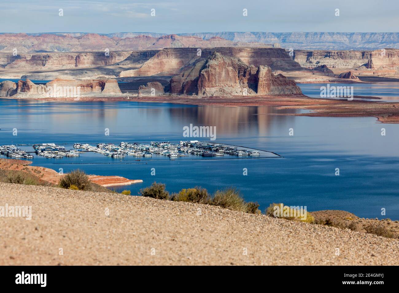Large yachts and party boats fill the Wahweap Marina on the beautiful ...