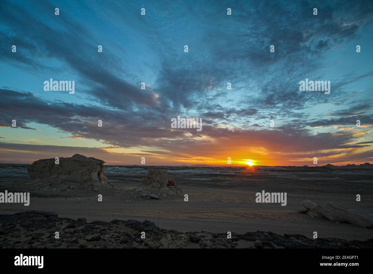 Sunrise in the Libyan desert, white desert, limestone formations in the ...