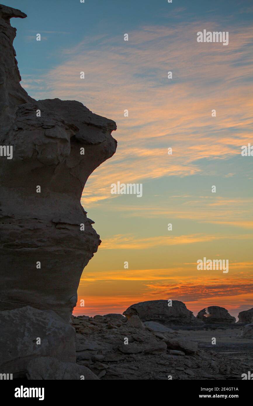 Sun rising at the sahara desert hi-res stock photography and images - Alamy