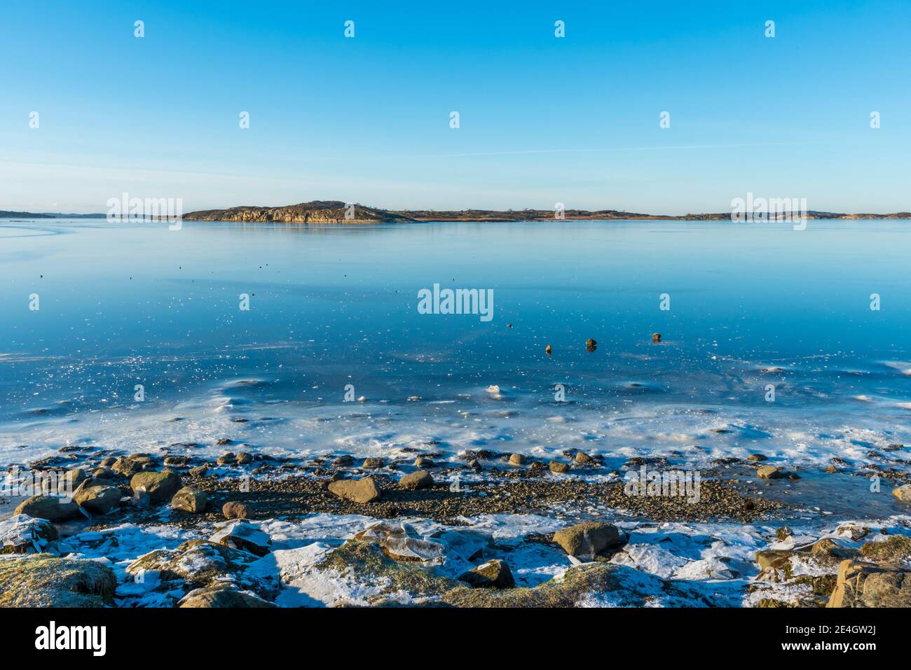 Frozen ocean hi-res stock photography and images - Alamy