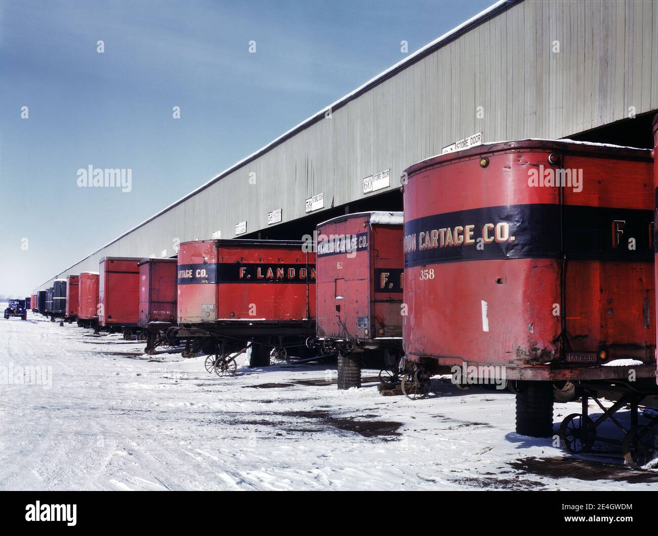 Historical trailers hi-res stock photography and images - Alamy