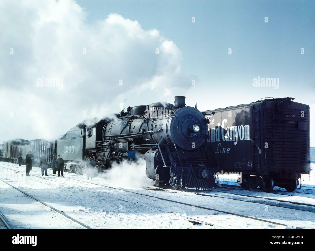 Railroad yard office hi-res stock photography and images - Alamy