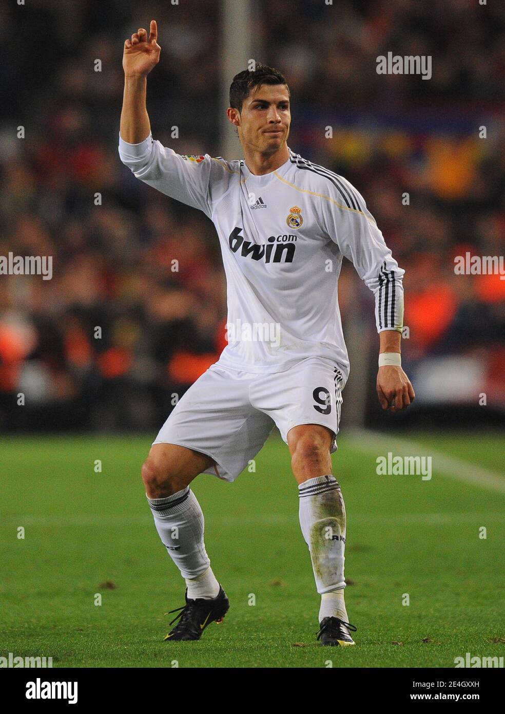 Cristiano ronaldo real madrid 2009 hi-res stock photography and images ...