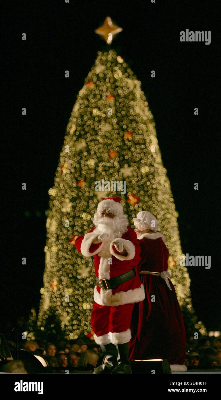 Mrs claus house hi-res stock photography and images - Alamy