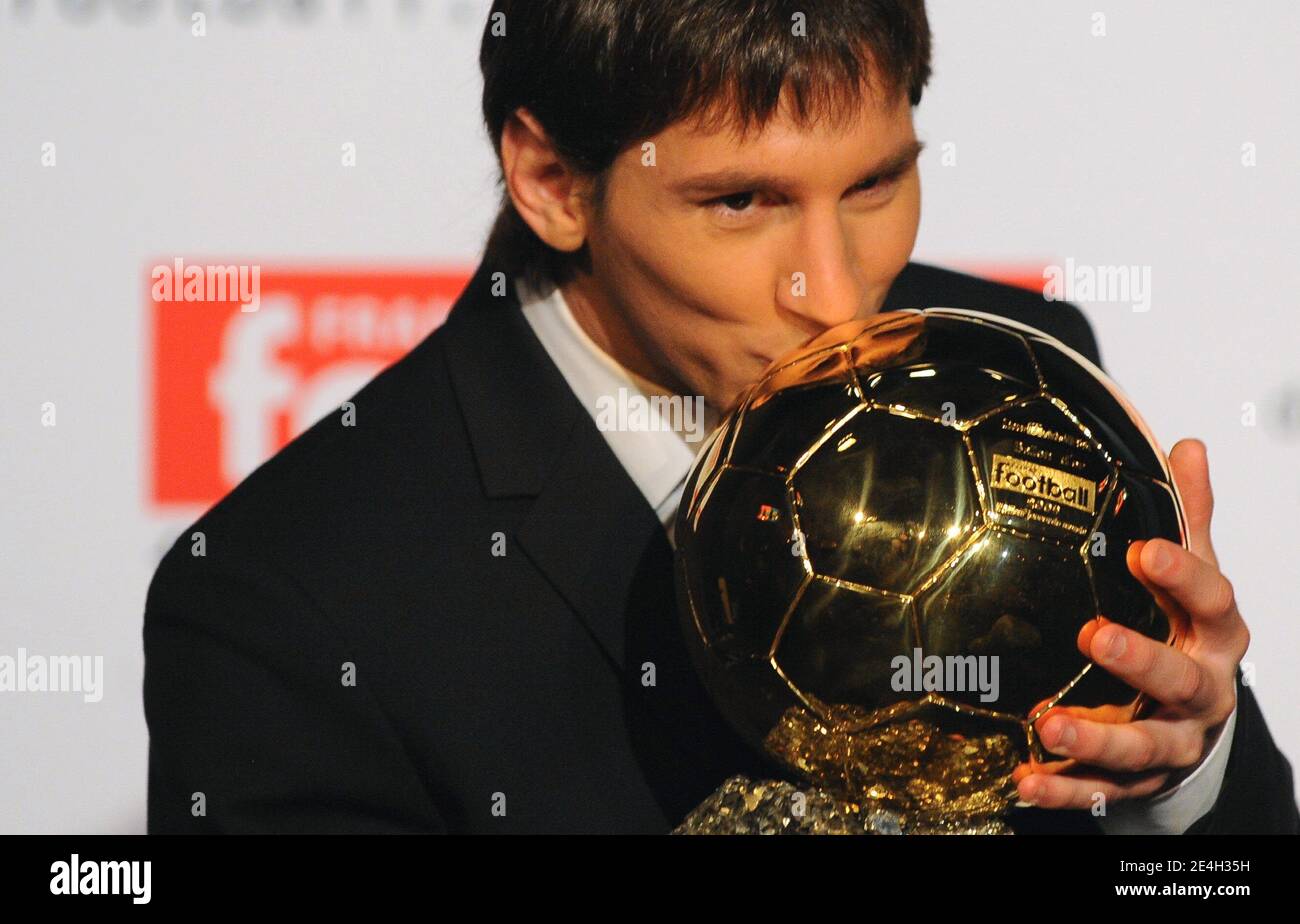 Lionel messi ballon d'or 2009 hi-res stock photography and images - Alamy