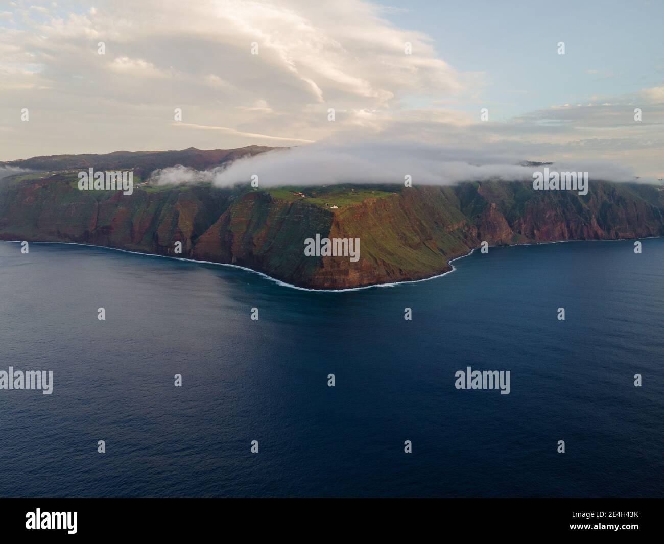 The cliff lighthouse Ponta do Pargo of Madeira Stock Photo - Alamy