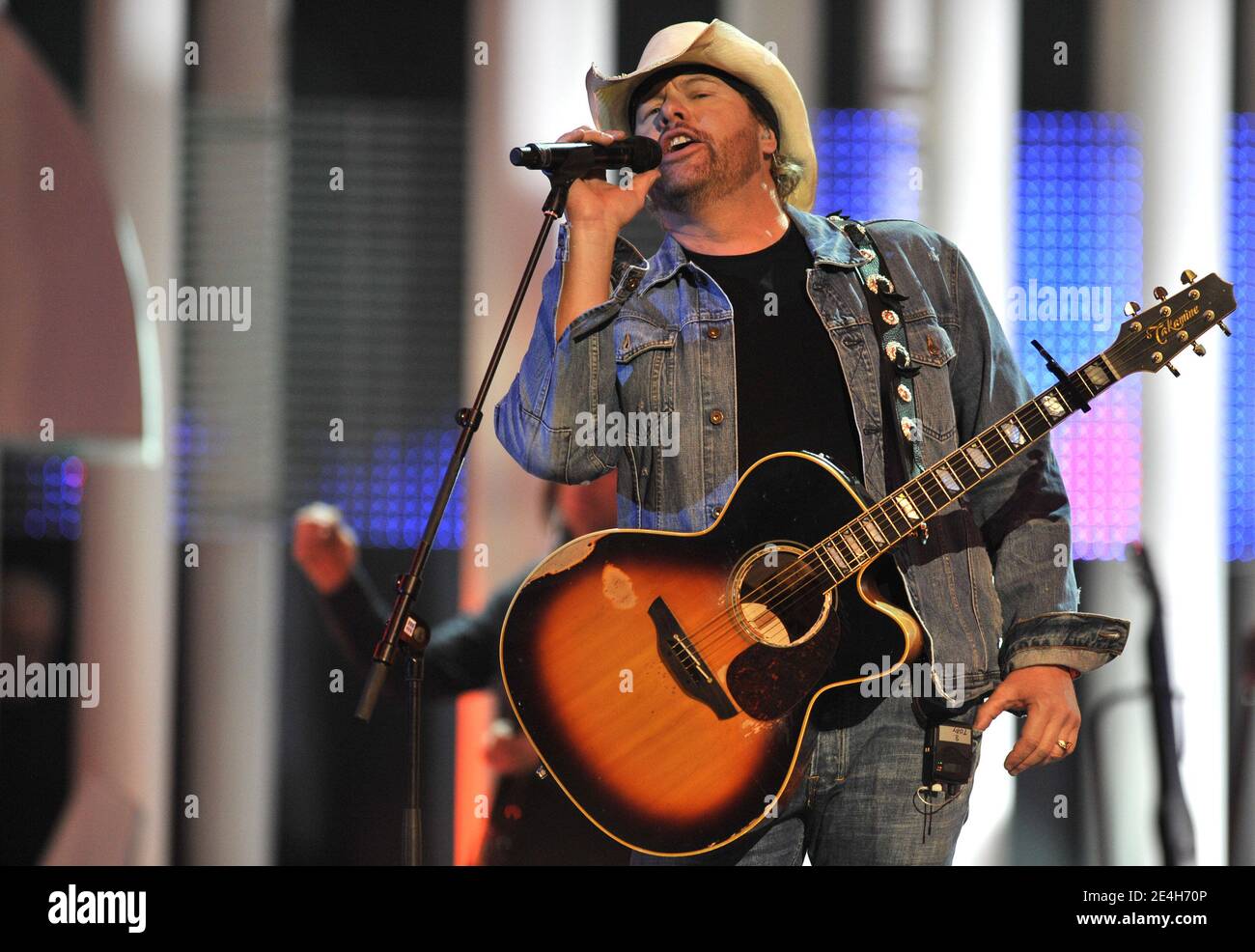 Toby keith concert hi-res stock photography and images - Alamy