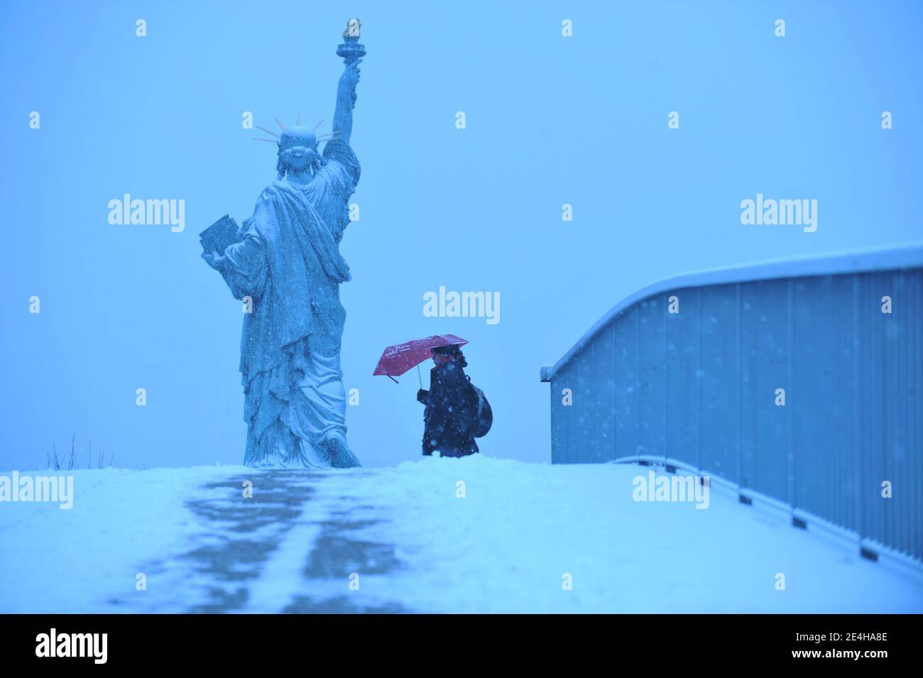 Illustration of Paris, France on December 17, 2009, after this year's ...