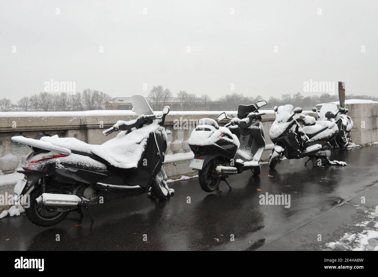 Illustration of Paris, France on December 17, 2009, after this year's ...