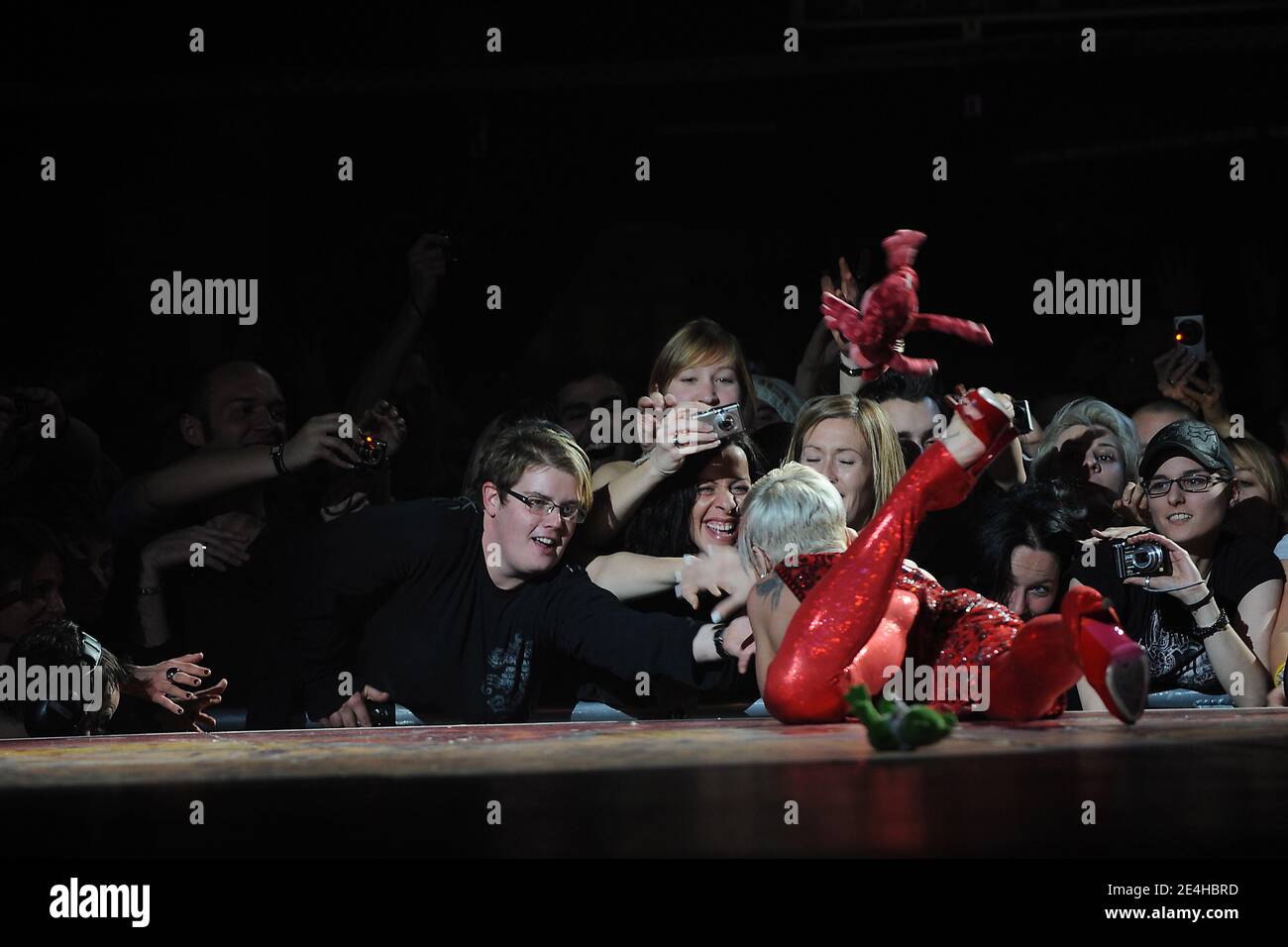 Pink chanteuse hi-res stock photography and images - Alamy
