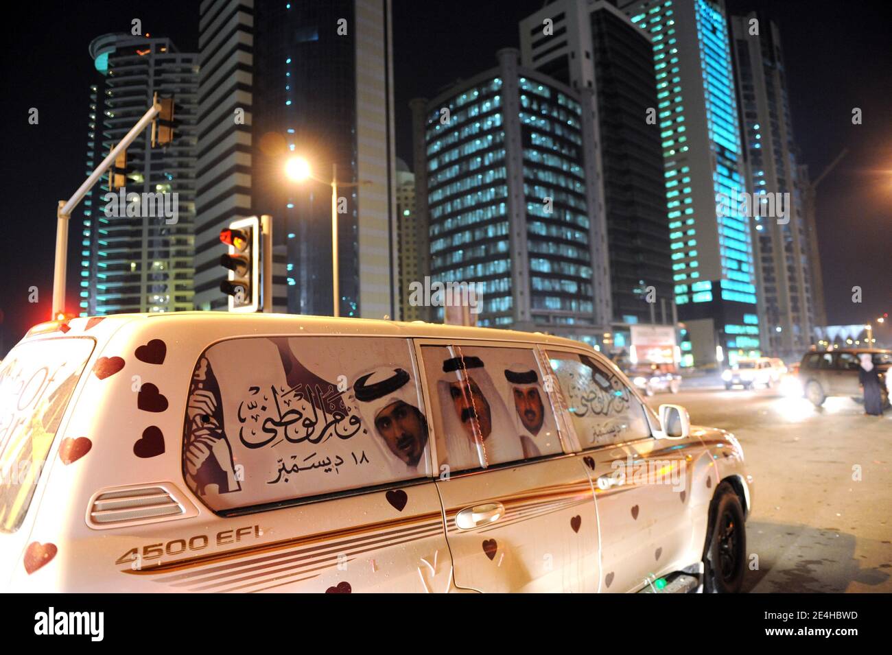 Qatari people decorate their 4-wheel-drive cars with hearts, flags ...