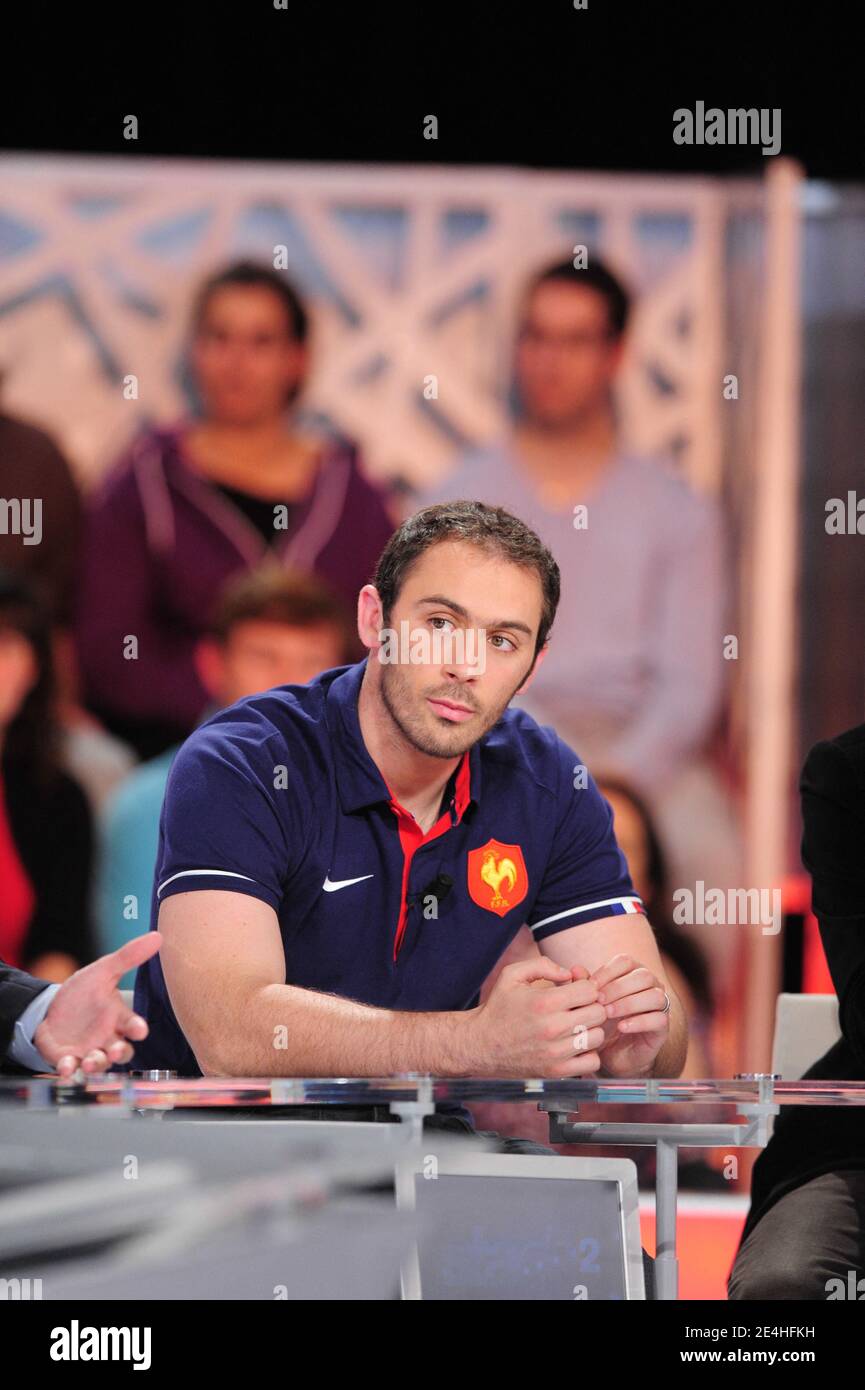 Julien Dupuy at the taping of 'Stade 2' on November 15, 2009 in Paris ...