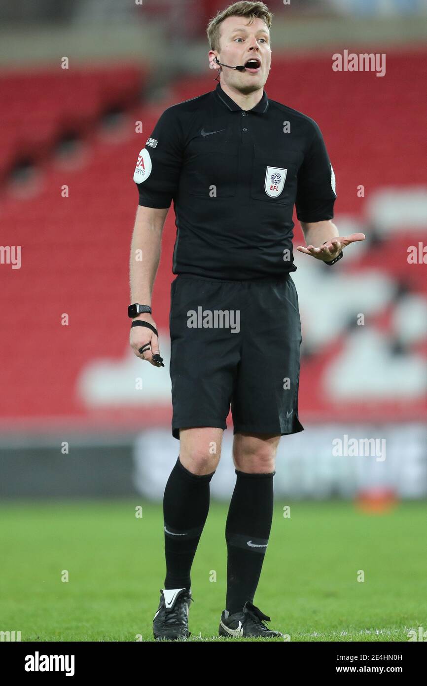 SUNDERLAND, ENGLAND. JAN 23RD: Match referee Samuel Barrott during the ...