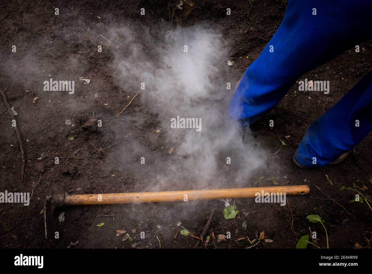 Ground kiln hi-res stock photography and images - Alamy