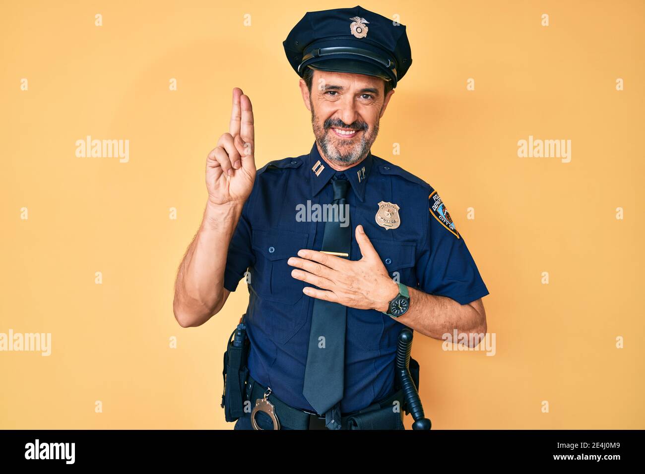 Pledge of allegiance police uniform hi-res stock photography and images ...