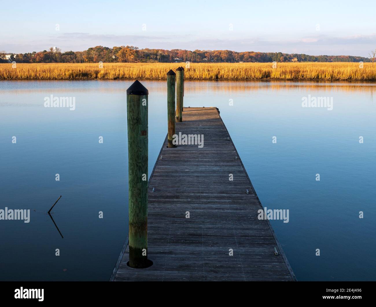 Marsh dock hi-res stock photography and images - Alamy