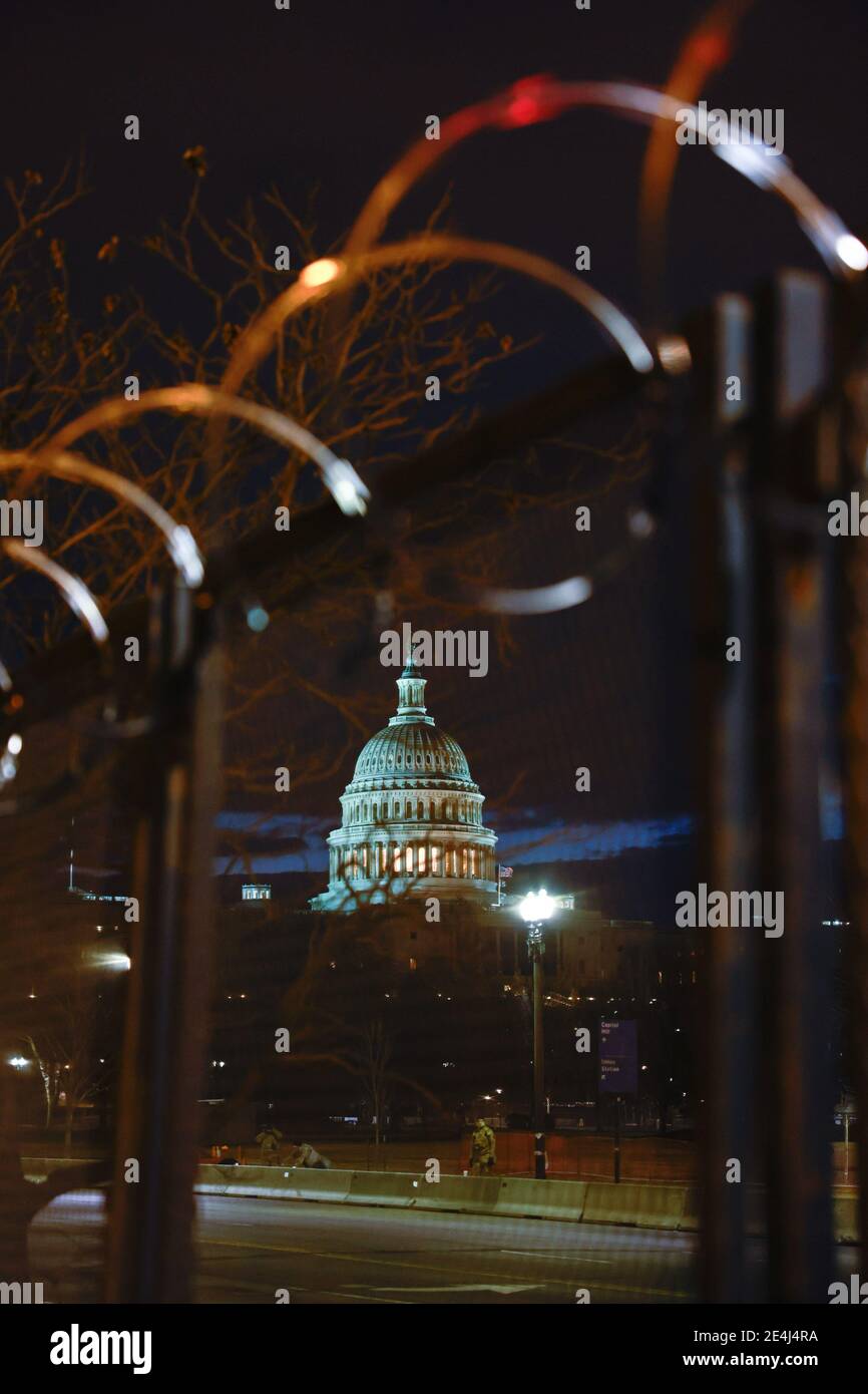Washington, United States. 23rd Jan, 2021. Razor wire and fences still ...