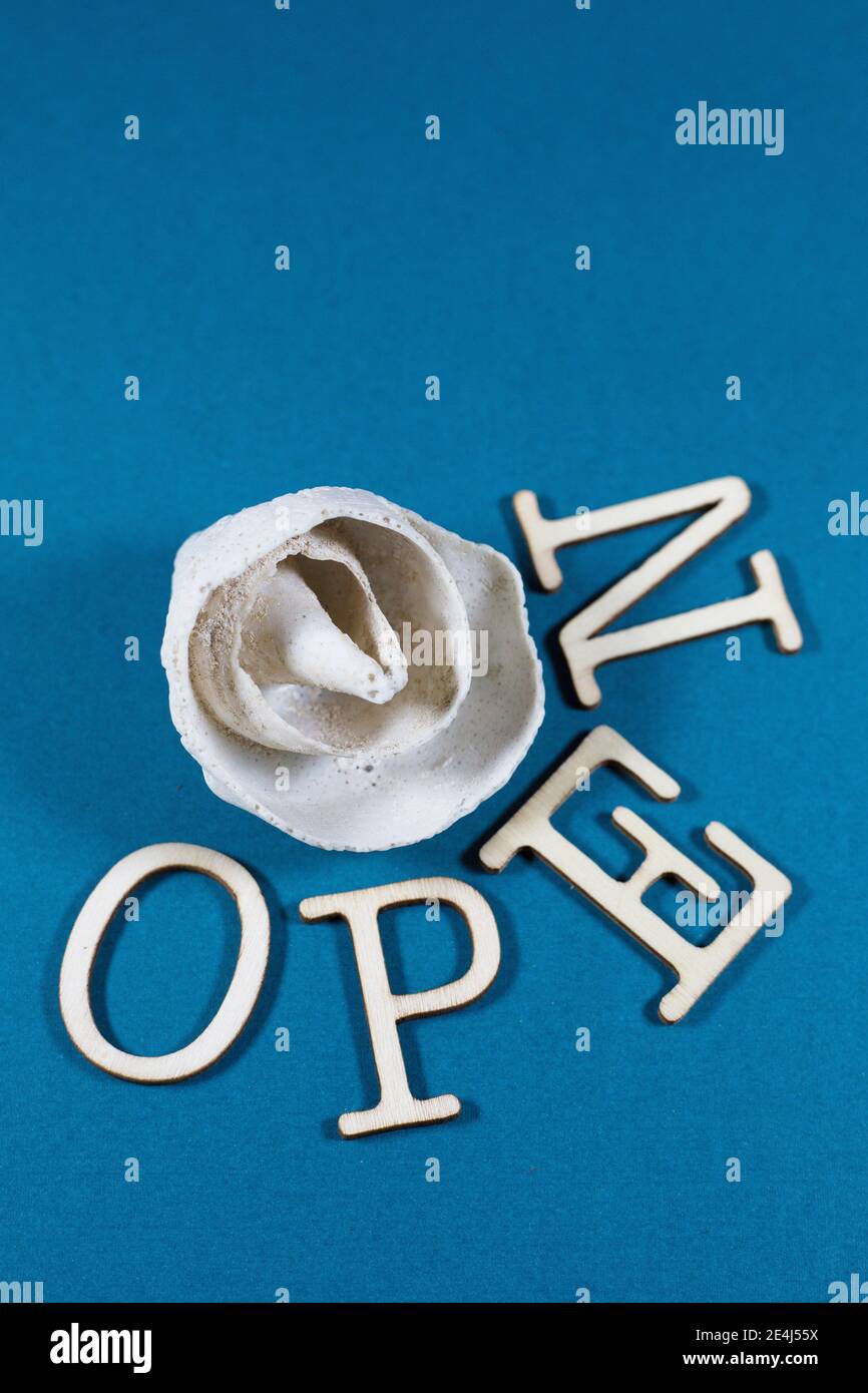 Word open hi-res stock photography and images - Alamy