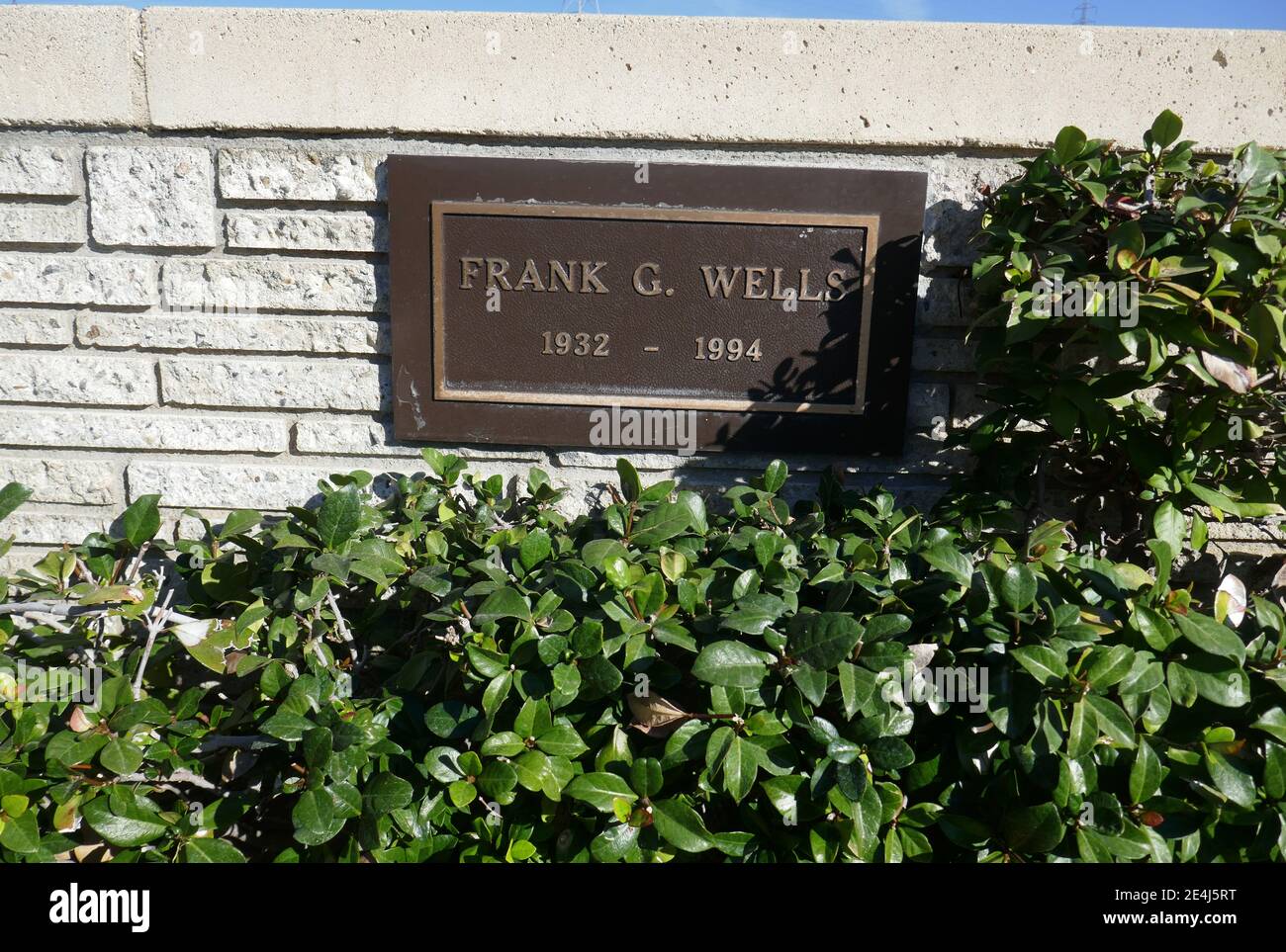 Frank wells disney hi-res stock photography and images - Alamy