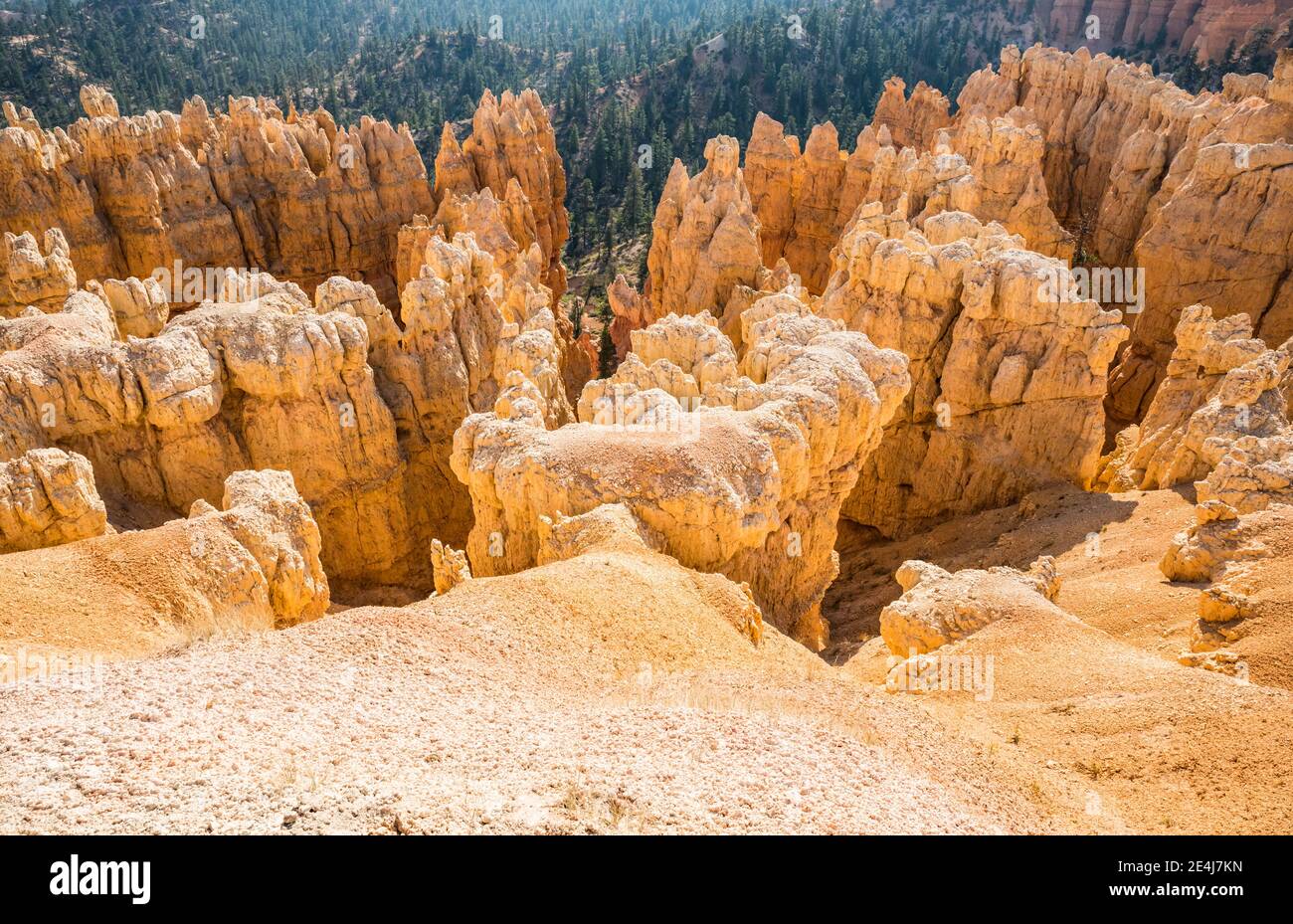 National structures hi-res stock photography and images - Alamy