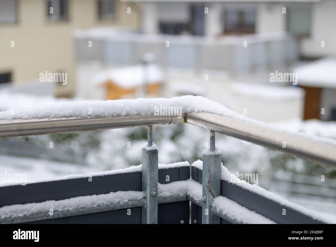 Snow on balcony railing hi-res stock photography and images - Alamy