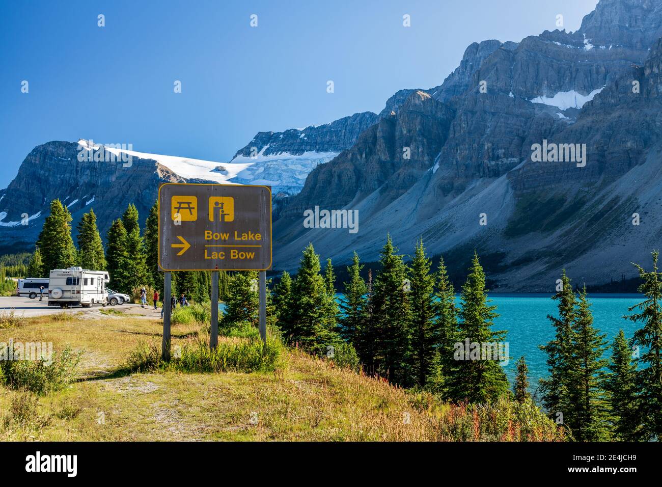 Bow lake lakeshore in summer hi-res stock photography and images - Alamy