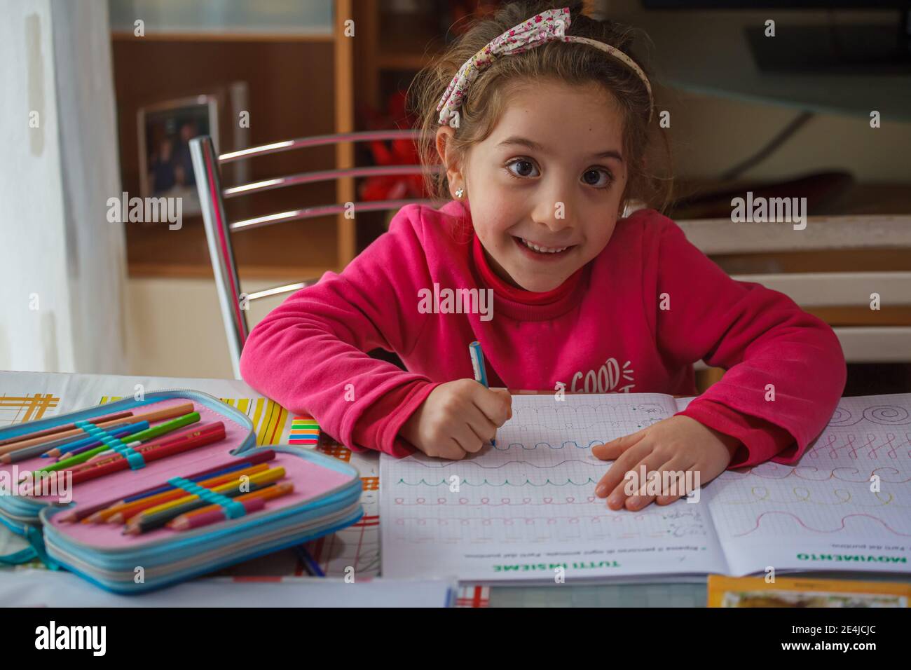 Cute 6 year old girl hi-res stock photography and images - Alamy