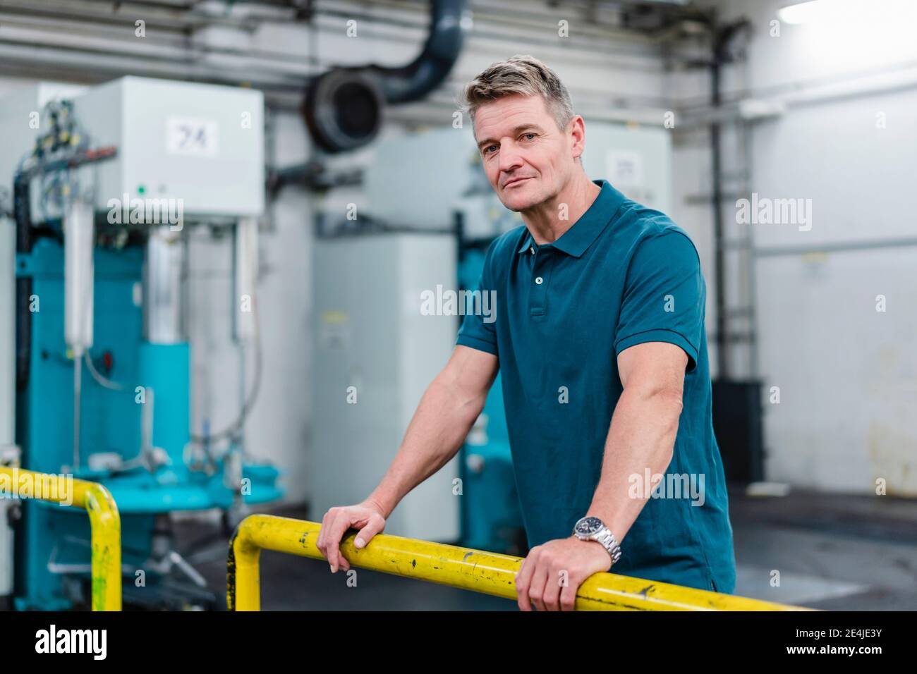 Engineer confidence hi-res stock photography and images - Alamy