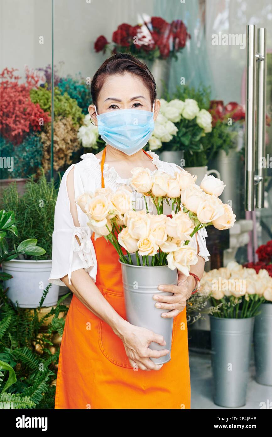 Young and senior asian women business hi-res stock photography and ...