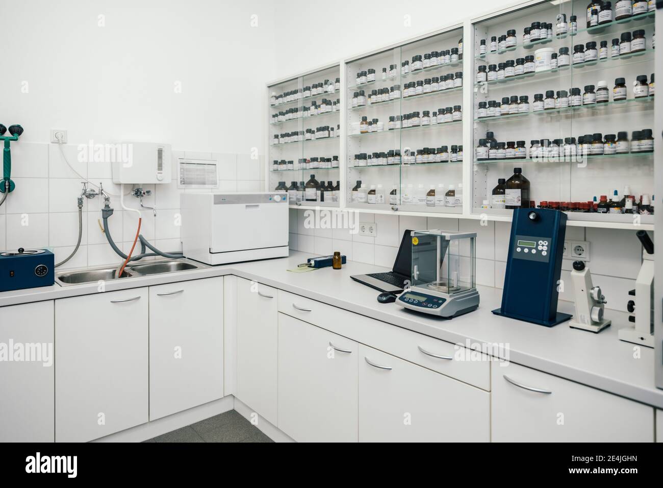 Arranged containers hi-res stock photography and images - Alamy