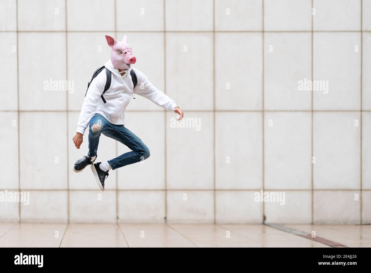 Pig mask man hi-res stock photography and images - Alamy