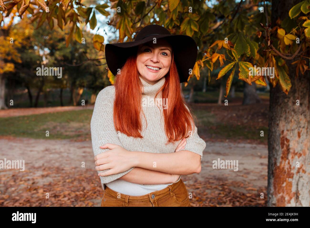Woman joy beautiful crossed arms hi-res stock photography and images ...