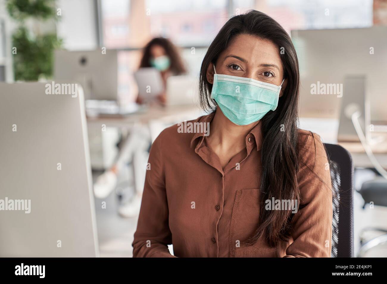 Protective mask work hi-res stock photography and images - Alamy