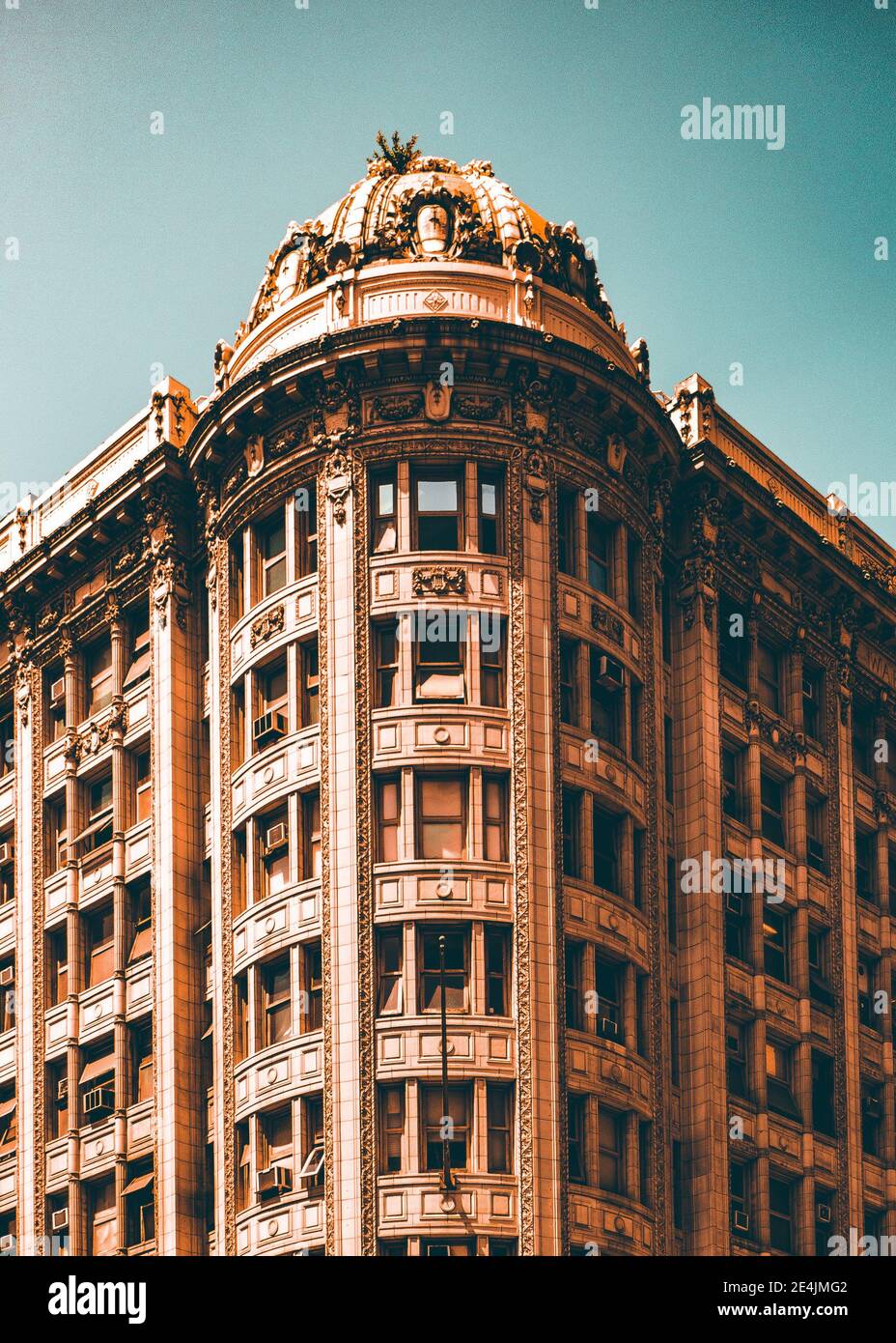 corner of classic building architecture Stock Photo - Alamy