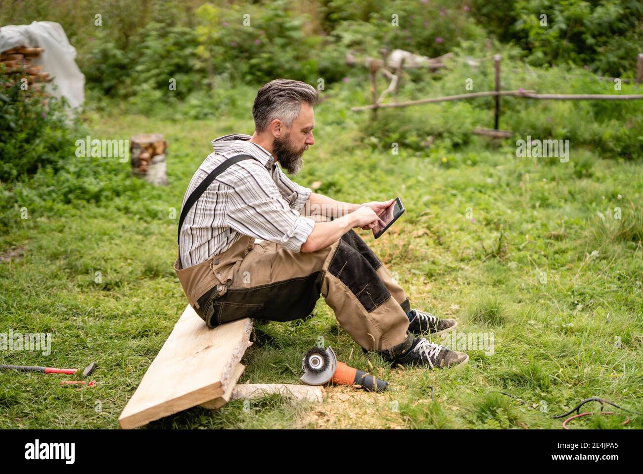 Digital break hi-res stock photography and images - Alamy