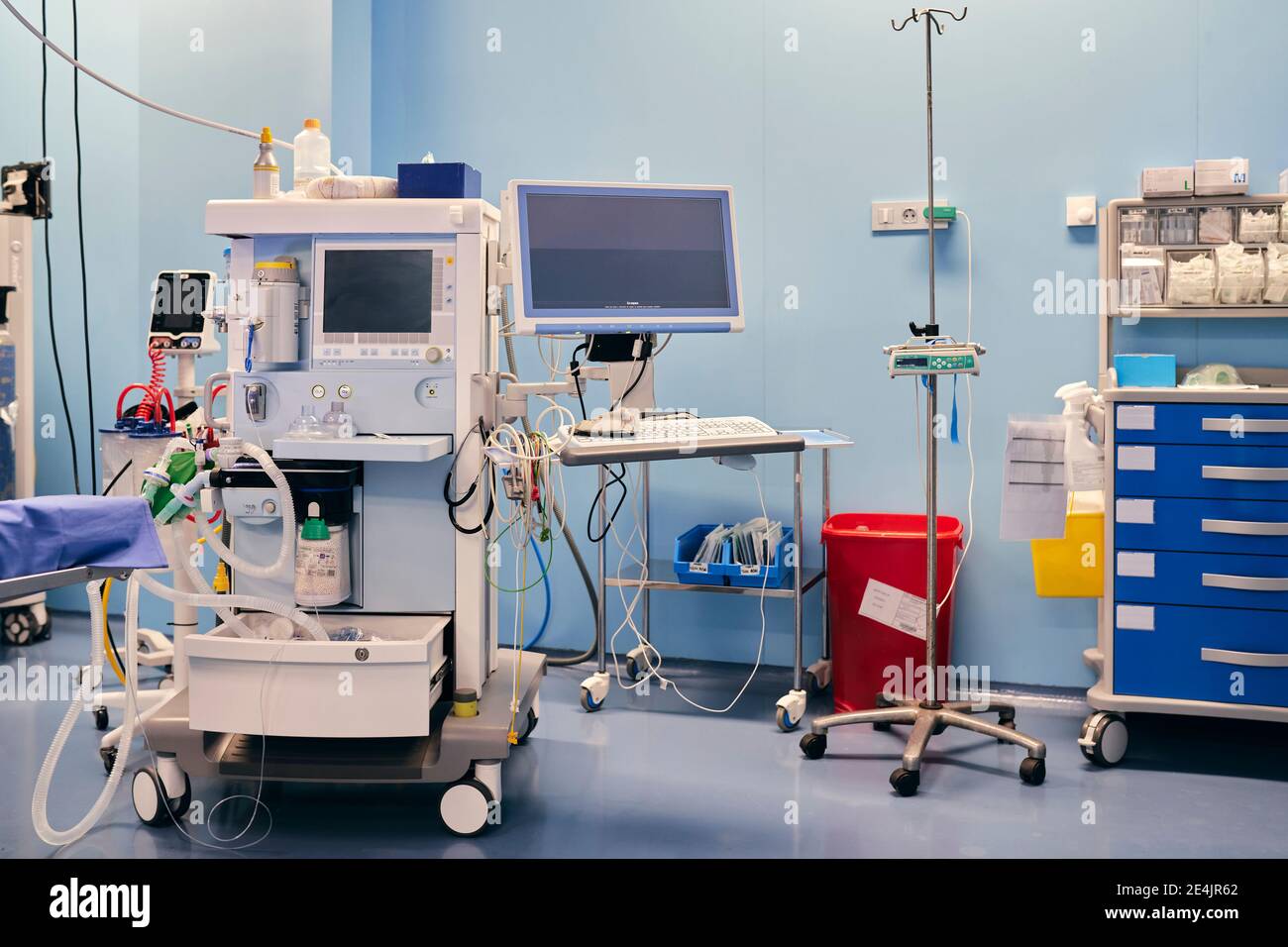 Monitoring room hi-res stock photography and images - Alamy