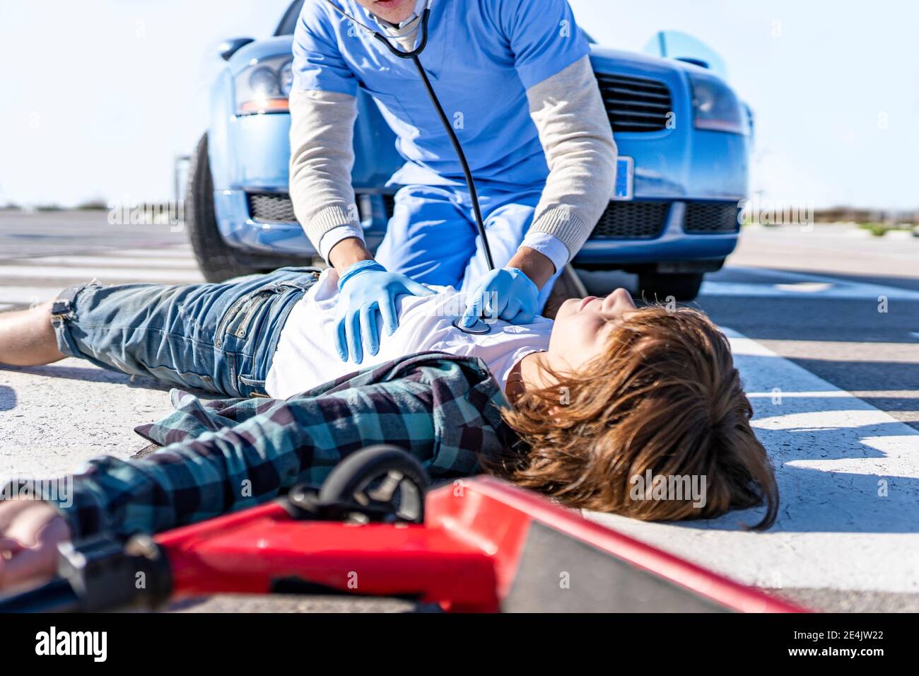 Male car accident hi-res stock photography and images - Alamy