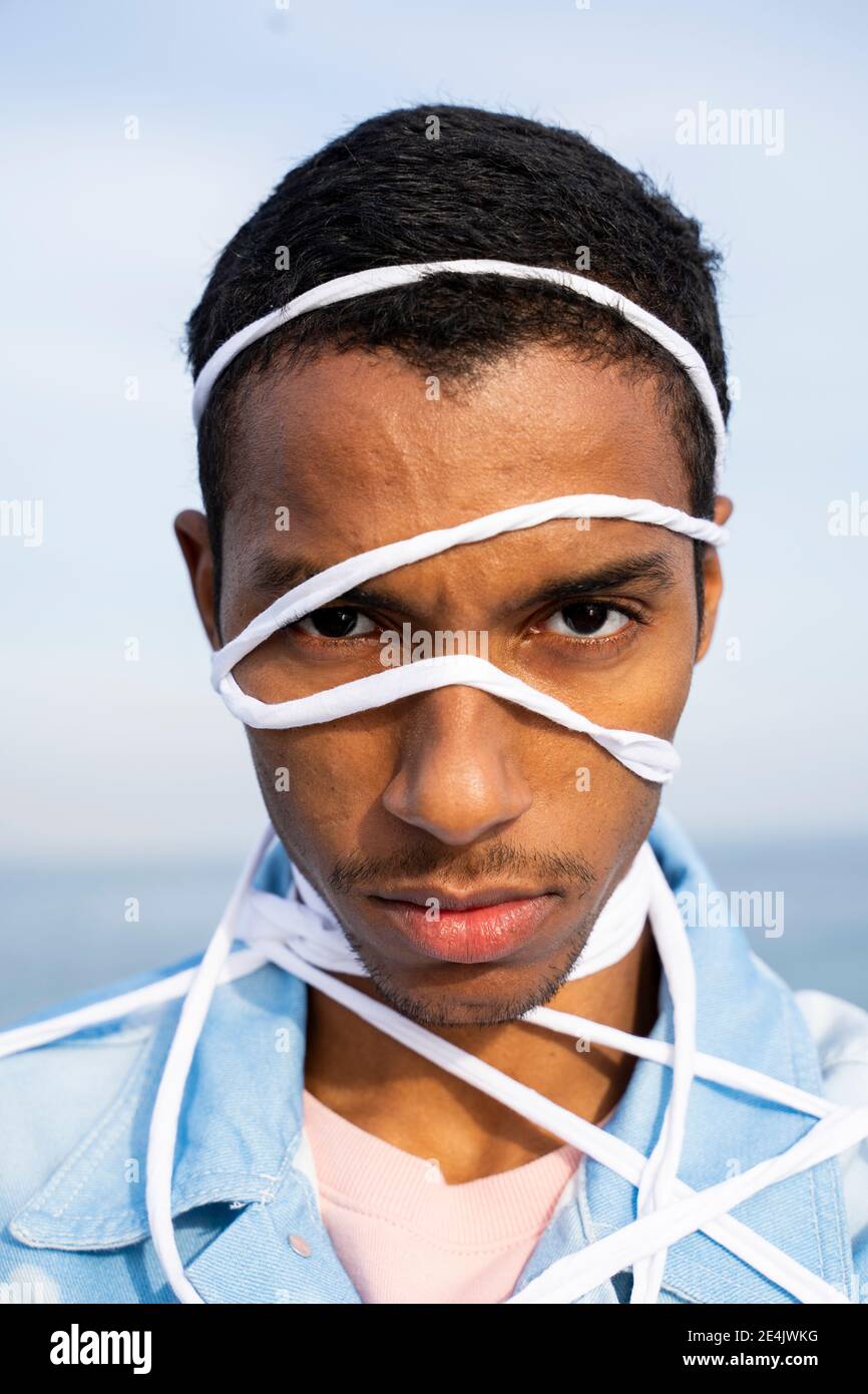 Staring up to sky hi-res stock photography and images - Alamy