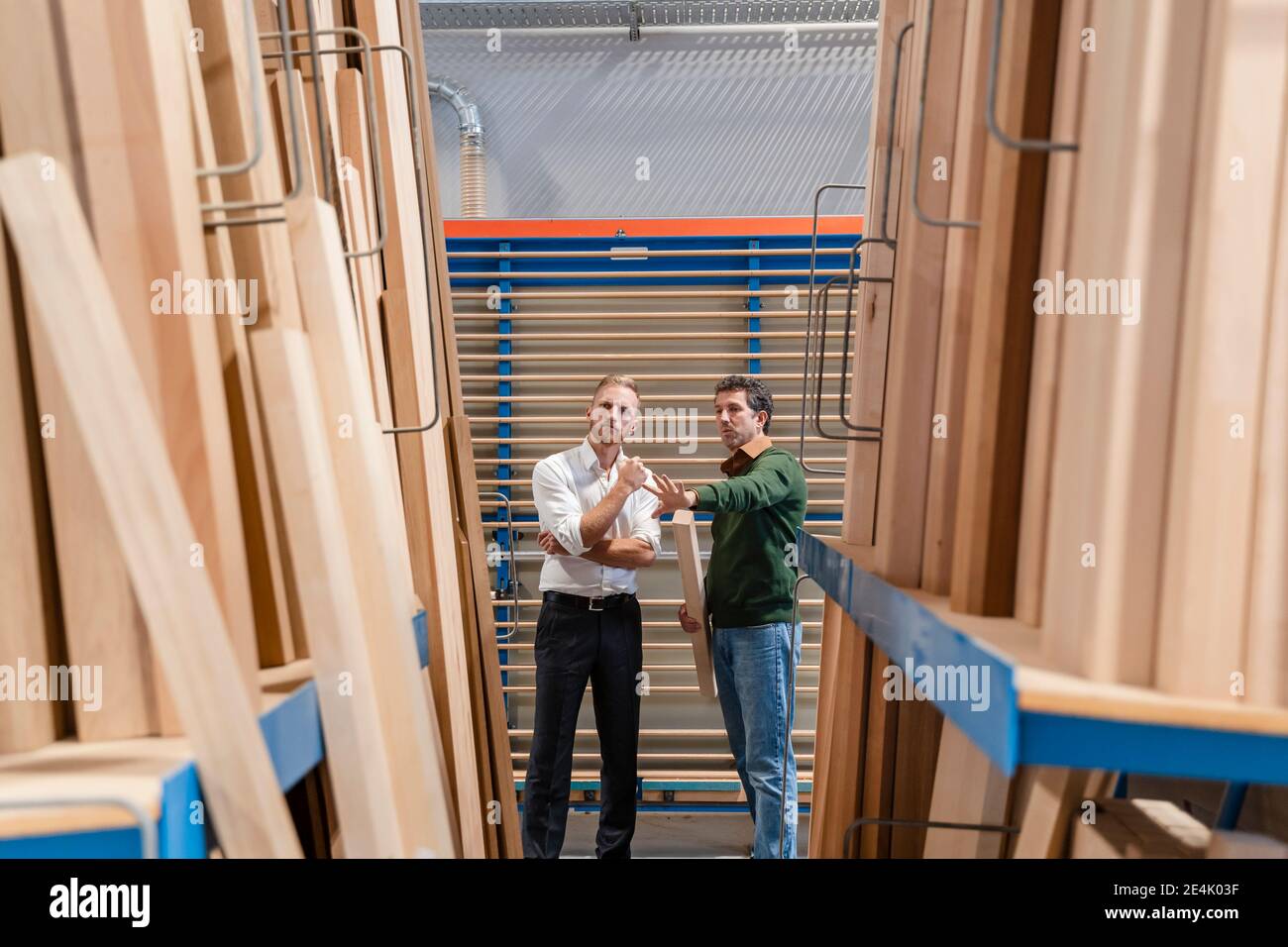 Foreground talking hi-res stock photography and images - Alamy