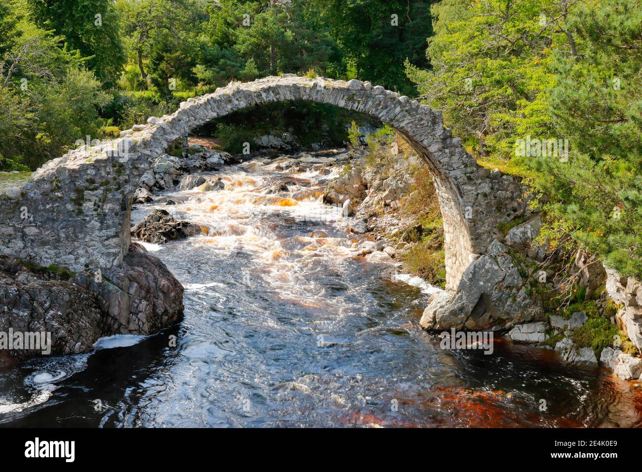 The great northern stone arch bridge hi-res stock photography and ...